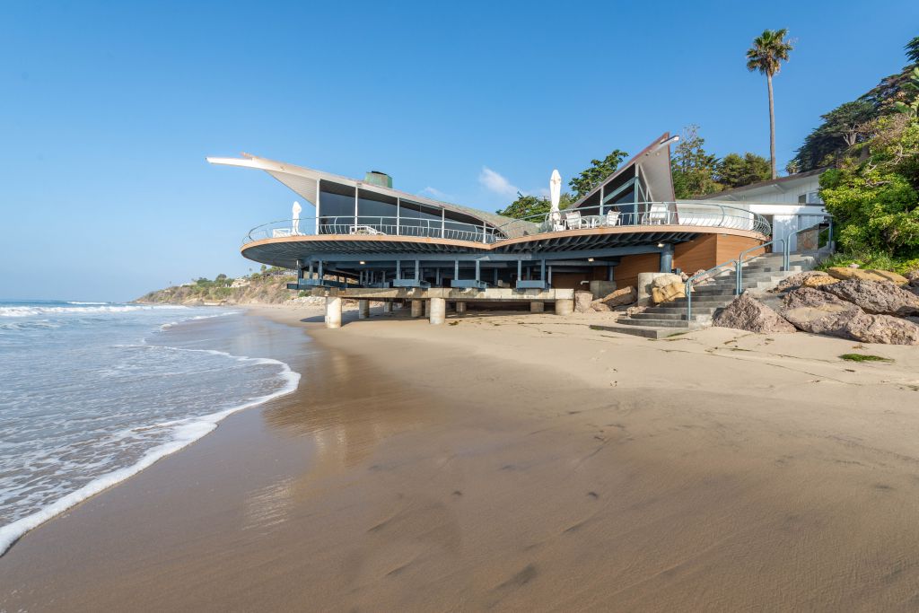 View Property - Malibu Locations - Representing Homes For Film, TV & Print